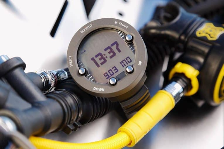 Suunto Vyper Novo Dive Computer Review - Scuba Diving Gear