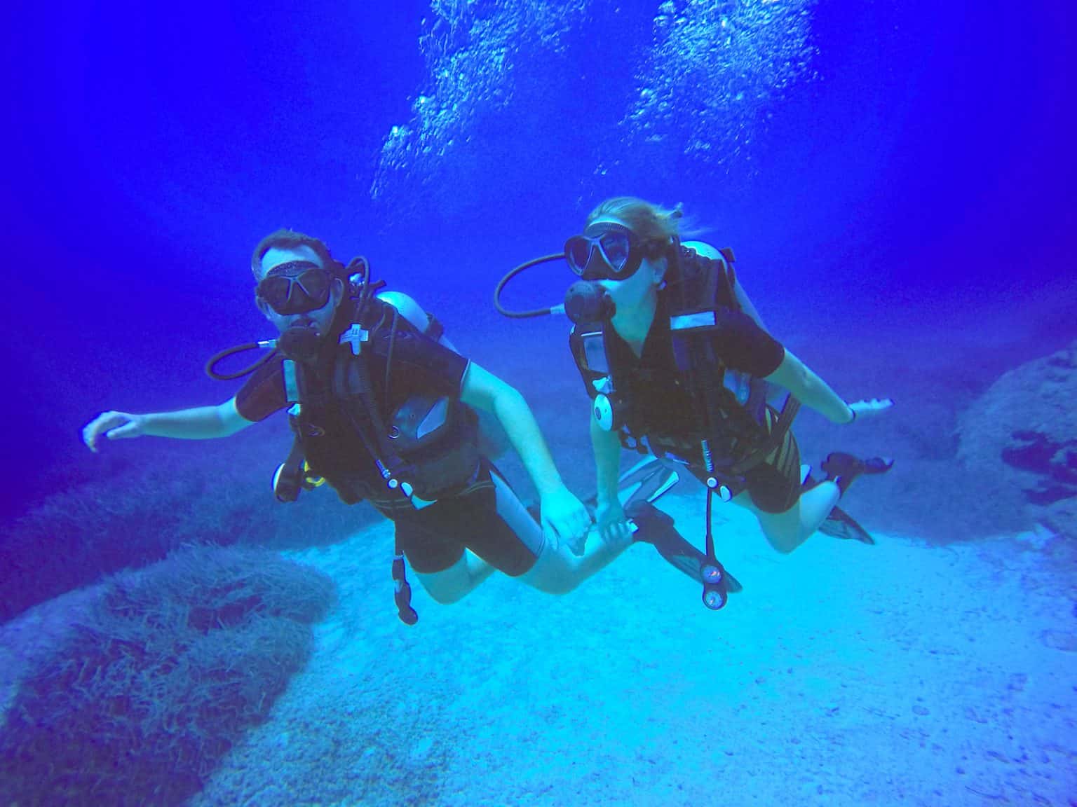Tips For A Safe Ascent And Descent While Scuba Diving - Scuba Diving Gear