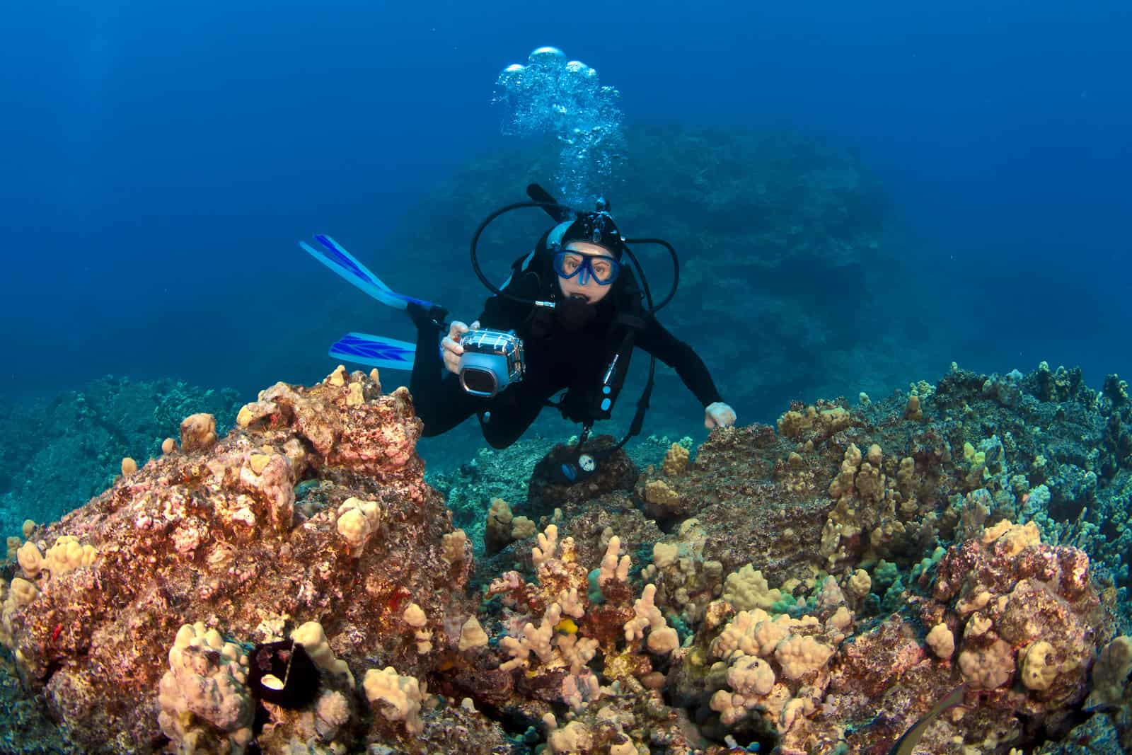 Tips on How to Reduce Air Consumption During Scuba Diving
