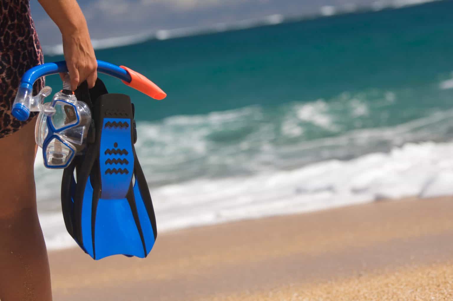 Should you use Short or Long Fins for Snorkeling? Which are better?
