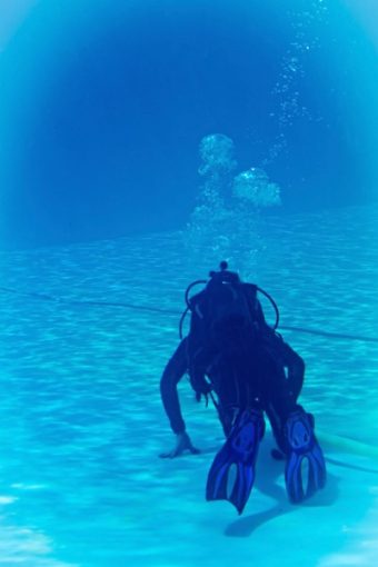 Indoor Scuba Diving Pools - Dive the Deepest and Largest Pools