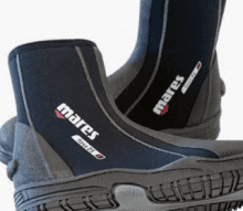Best Dive Boots for Warmth and Protection - Reviews and Buying Guide